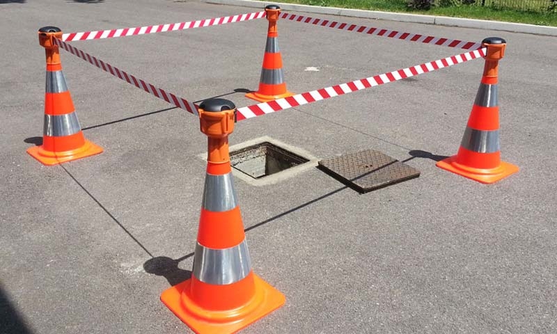 Balisage, accessoire signalétique, balisage à sangle ou à chaîne ...