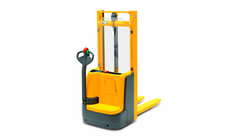 Gerbeur, manutention palette - Bretagne rayonnage